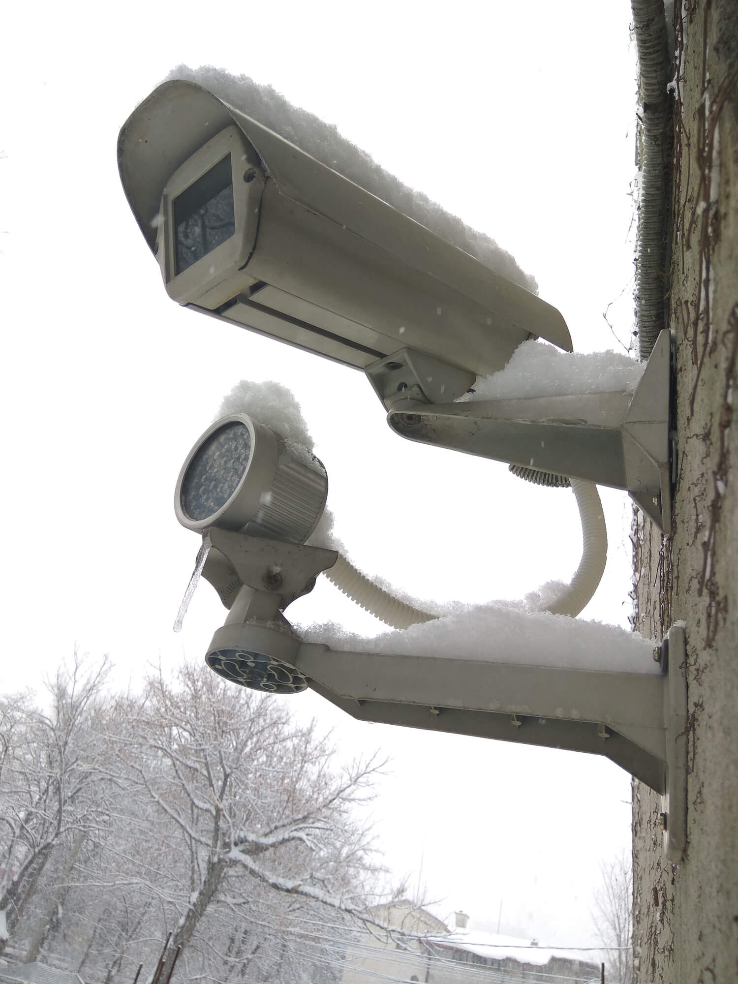 Home CCTV Winter Security Tips | Bee Tee Alarms